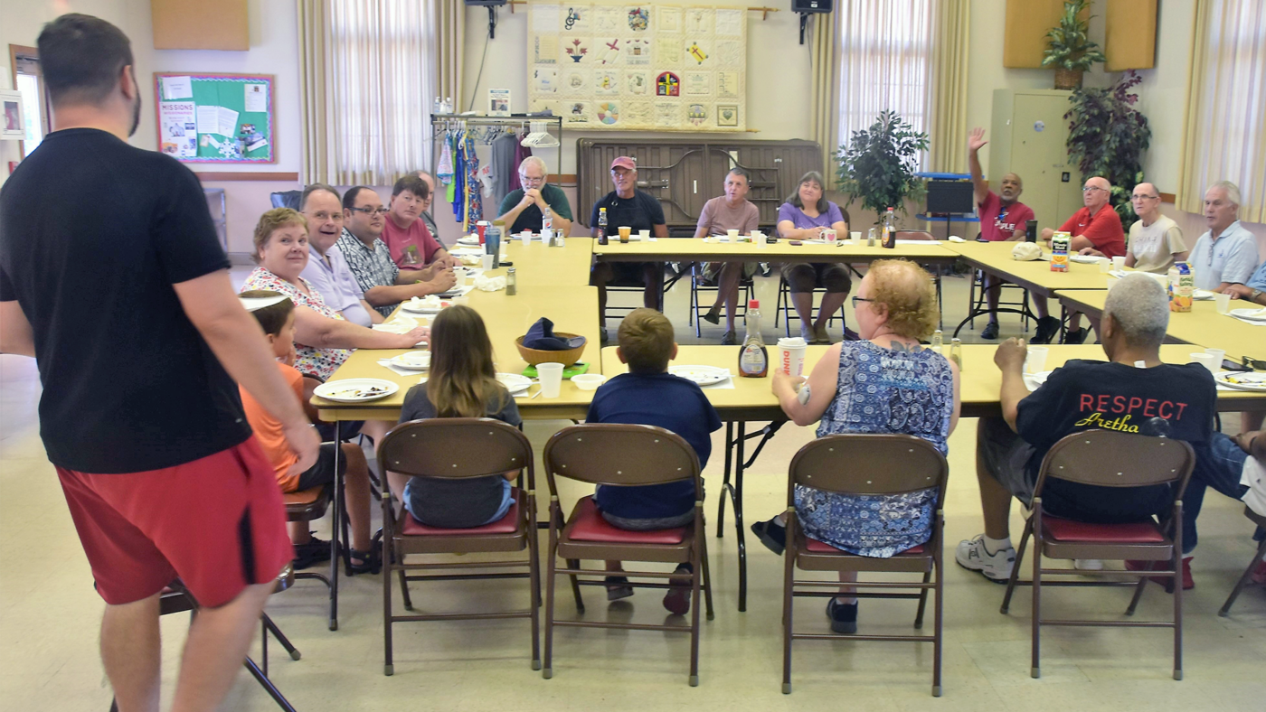 Men’s group marks 30 years of monthly breakfasts | Eastern PA ...